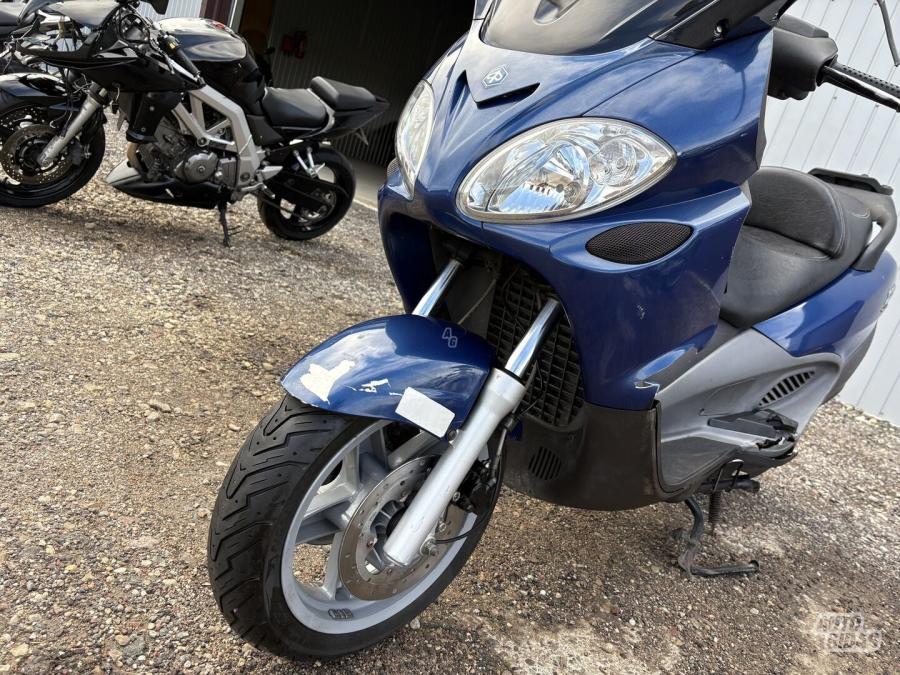 Piaggio X9 2006 в Кельме, объемом двигателя 0.25 л и пробегом 10 тыс. км за 615 €, фото 8 на AUTOMOTO.COM.LV