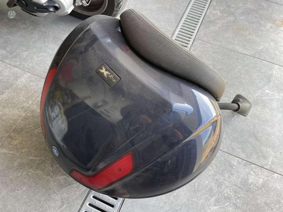 Piaggio Xevo 2008 Viļņa, ar dzinēja tilpumu 0.40 L un nobraukumu 40 tūkst. km par 1250 €, foto 15 vietnē AUTOMOTO.COM.LV