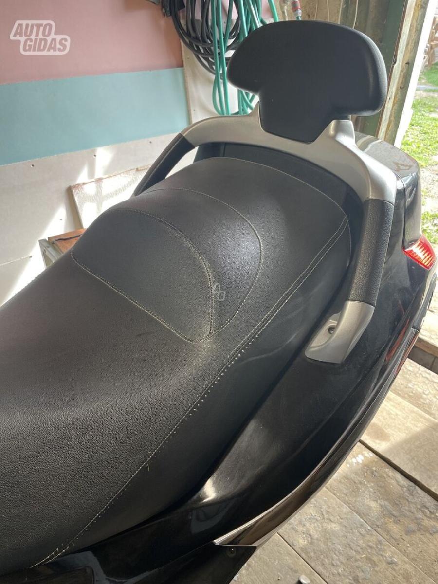 Piaggio Xevo 2009 в Радвилишкис, объемом двигателя 0.00 л и пробегом 0 тыс. км за 1100 €, фото 5 на AUTOMOTO.COM.LV