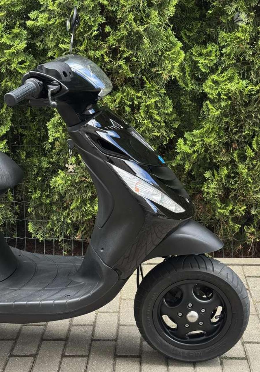 Melns Piaggio ZIP 2003 Marijampole, ar dzinēja tilpumu 49.00 L un nobraukumu 6 tūkst. km par 1999 €, foto 8 vietnē AUTOMOTO.COM.LV
