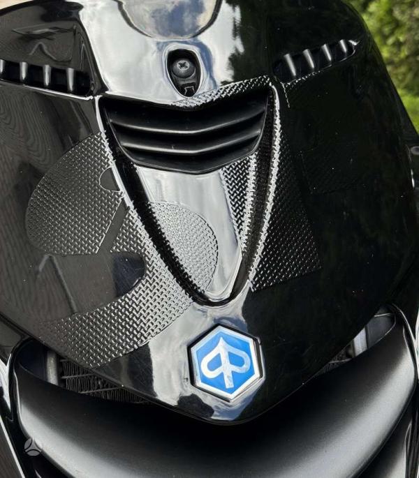Melns Piaggio ZIP 2003 Marijampole, ar dzinēja tilpumu 49.00 L un nobraukumu 6 tūkst. km par 1999 €, foto 9 vietnē AUTOMOTO.COM.LV