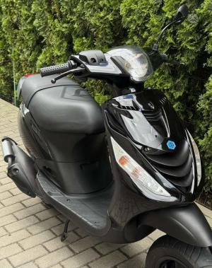 Melns Piaggio ZIP 2003 Marijampole, ar dzinēja tilpumu 49.00 L un nobraukumu 6 tūkst. km par 1999 €, foto 13 vietnē AUTOMOTO.COM.LV
