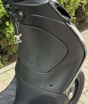 Melns Piaggio ZIP 2003 Marijampole, ar dzinēja tilpumu 49.00 L un nobraukumu 6 tūkst. km par 1999 €, foto 15 vietnē AUTOMOTO.COM.LV
