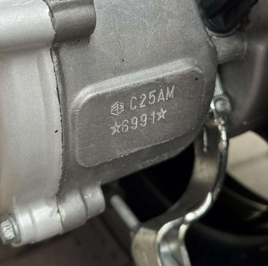 Melns Piaggio ZIP 2003 Marijampole, ar dzinēja tilpumu 49.00 L un nobraukumu 6 tūkst. km par 1999 €, foto 28 vietnē AUTOMOTO.COM.LV