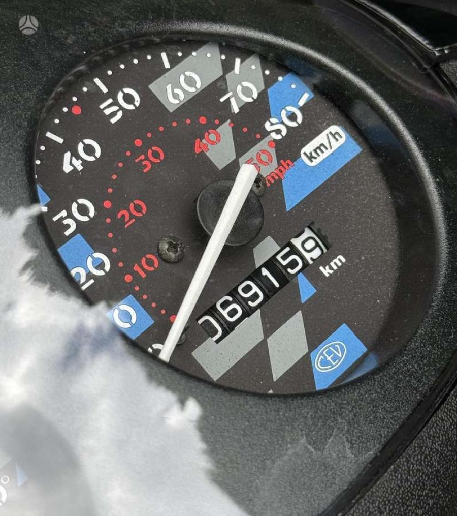 Melns Piaggio ZIP 2003 Marijampole, ar dzinēja tilpumu 49.00 L un nobraukumu 6 tūkst. km par 1999 €, foto 44 vietnē AUTOMOTO.COM.LV