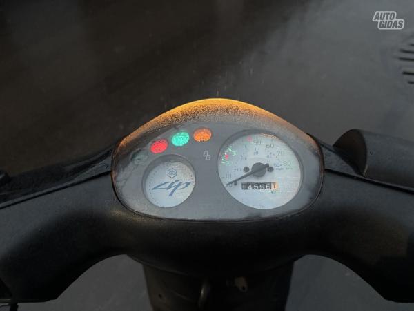 Черный Piaggio ZIP 2010 в Вильнюс, объемом двигателя 0.05 л и пробегом 15 тыс. км за 750 €, фото 8 на AUTOMOTO.COM.LV