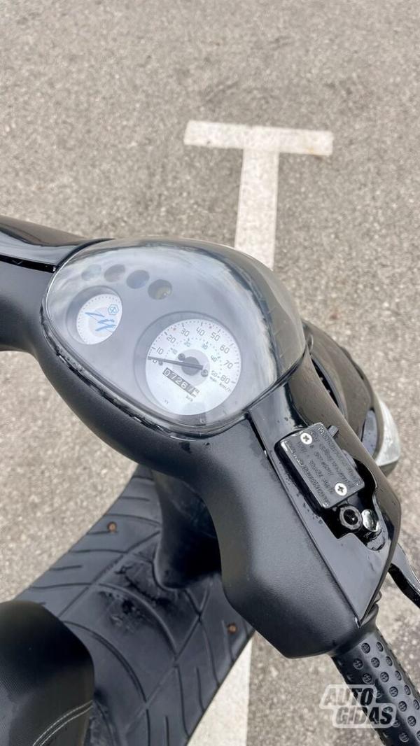 Melns Piaggio ZIP 2012 Viļņa, ar dzinēja tilpumu 0.05 L un nobraukumu 8 tūkst. km par 1030 €, foto 7 vietnē AUTOMOTO.COM.LV