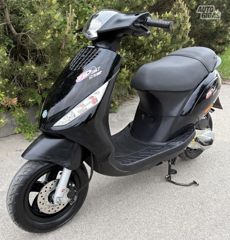 Melns Piaggio ZIP 2016 Kauņa, ar dzinēja tilpumu 0.05 L un nobraukumu 12 tūkst. km par 1199 €, foto 1 vietnē AUTOMOTO.COM.LV