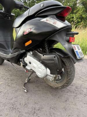 Melns Piaggio ZIP 2018 Panevēža, ar dzinēja tilpumu 50.00 L un nobraukumu 18 tūkst. km par 700 €, foto 9 vietnē AUTOMOTO.COM.LV