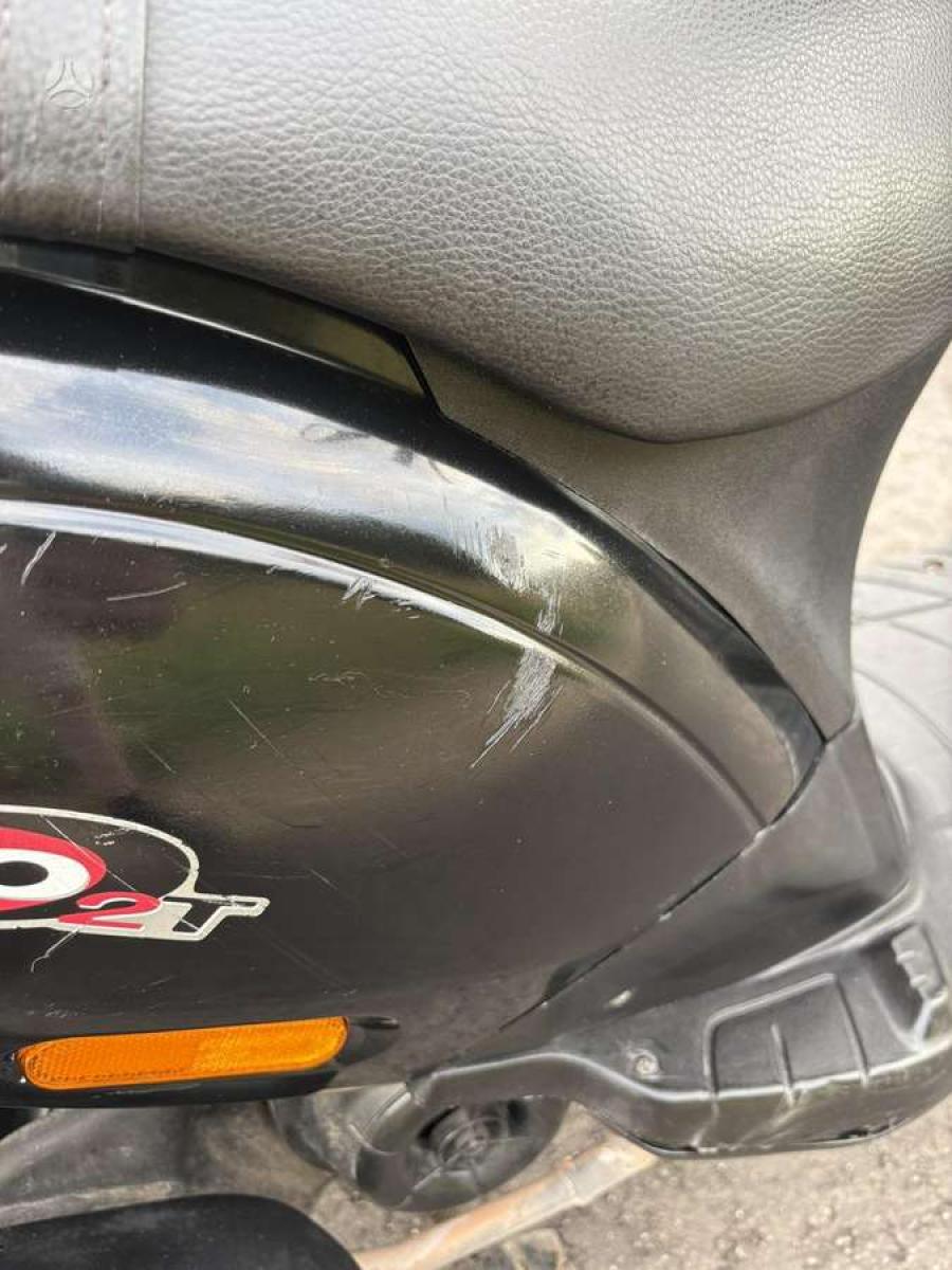 Melns Piaggio ZIP 2018 Panevēža, ar dzinēja tilpumu 50.00 L un nobraukumu 18 tūkst. km par 700 €, foto 17 vietnē AUTOMOTO.COM.LV