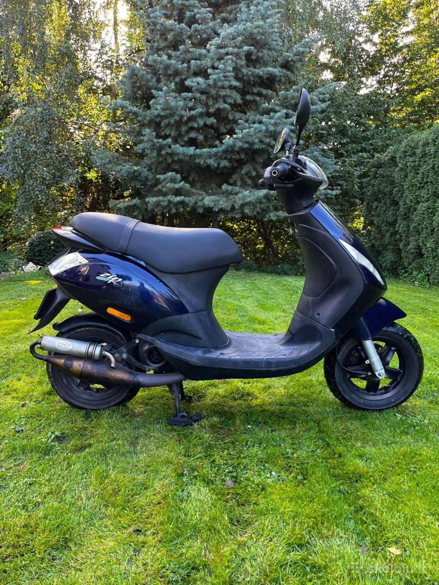 Синий Piaggio ZIP 2016 в Кайшядорис, объемом двигателя 50.00 л и пробегом 12 тыс. км за 950 €, фото 1 на AUTOMOTO.COM.LV