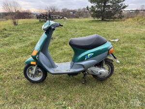 Green Piaggio ZIP 1993 in Vilnius, with an engine capacity of 0.05 L and mileage of 12 thousand km for 550 €, photo  on AUTOMOTO.COM.LV