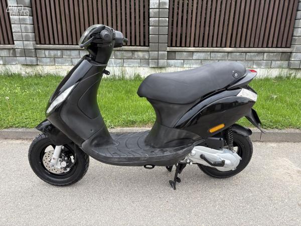 Piaggio ZIP 2008 Kauņa, ar dzinēja tilpumu 0.05 L un nobraukumu 18 tūkst. km par 1050 €, foto 2 vietnē AUTOMOTO.COM.LV