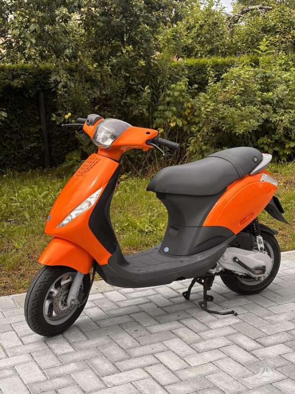 Piaggio ZIP 2009 Kauņa, ar dzinēja tilpumu 50.00 L un nobraukumu 9 tūkst. km par 1180 €, foto 1 vietnē AUTOMOTO.COM.LV