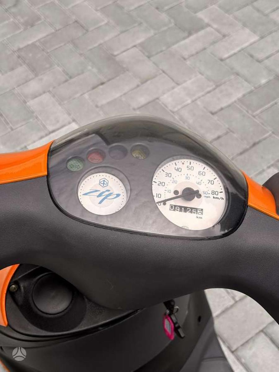 Piaggio ZIP 2009 Kauņa, ar dzinēja tilpumu 50.00 L un nobraukumu 9 tūkst. km par 1180 €, foto 6 vietnē AUTOMOTO.COM.LV