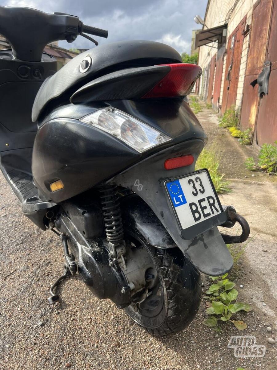 Piaggio ZIP 2010 Viļņa, ar dzinēja tilpumu 0.00 L un nobraukumu 0 tūkst. km par 1350 €, foto 6 vietnē AUTOMOTO.COM.LV