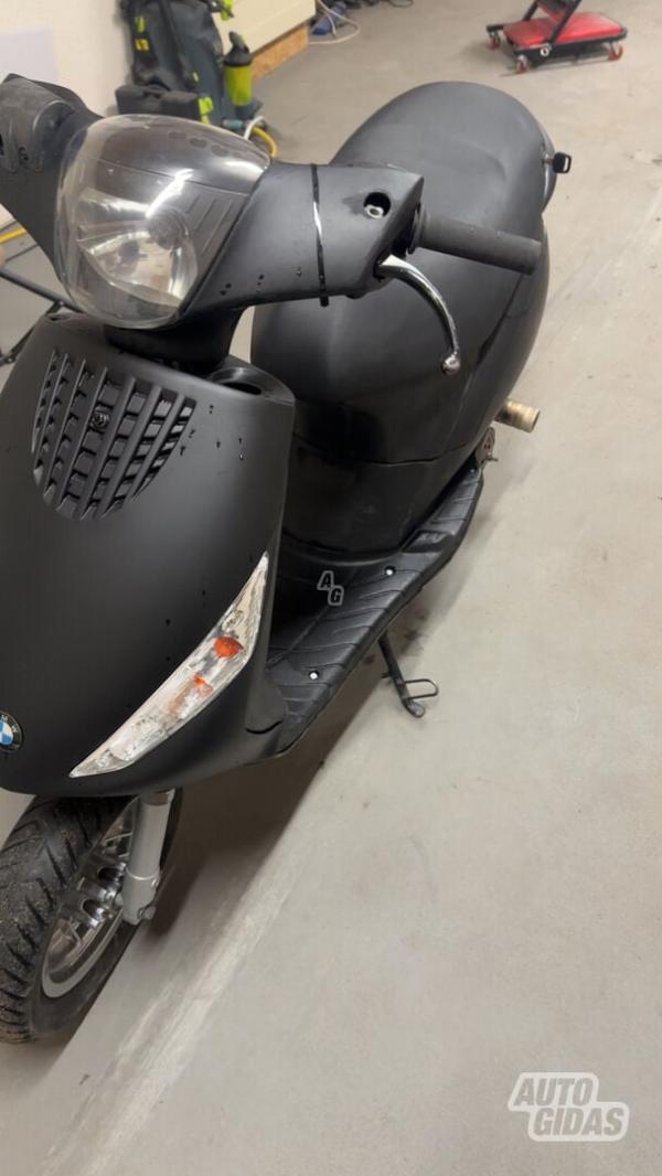 Piaggio ZIP 2011 in Raseiniai, with an engine capacity of 0.00 L and mileage of 0 thousand km for 1100 €, photo 2 on AUTOMOTO.COM.LV