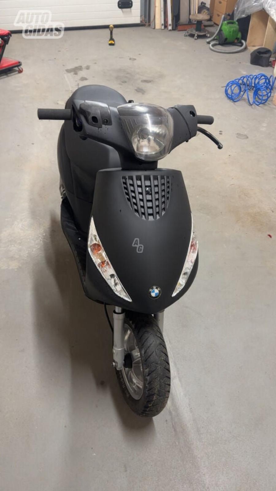 Piaggio ZIP 2011 in Raseiniai, with an engine capacity of 0.00 L and mileage of 0 thousand km for 1100 €, photo 3 on AUTOMOTO.COM.LV