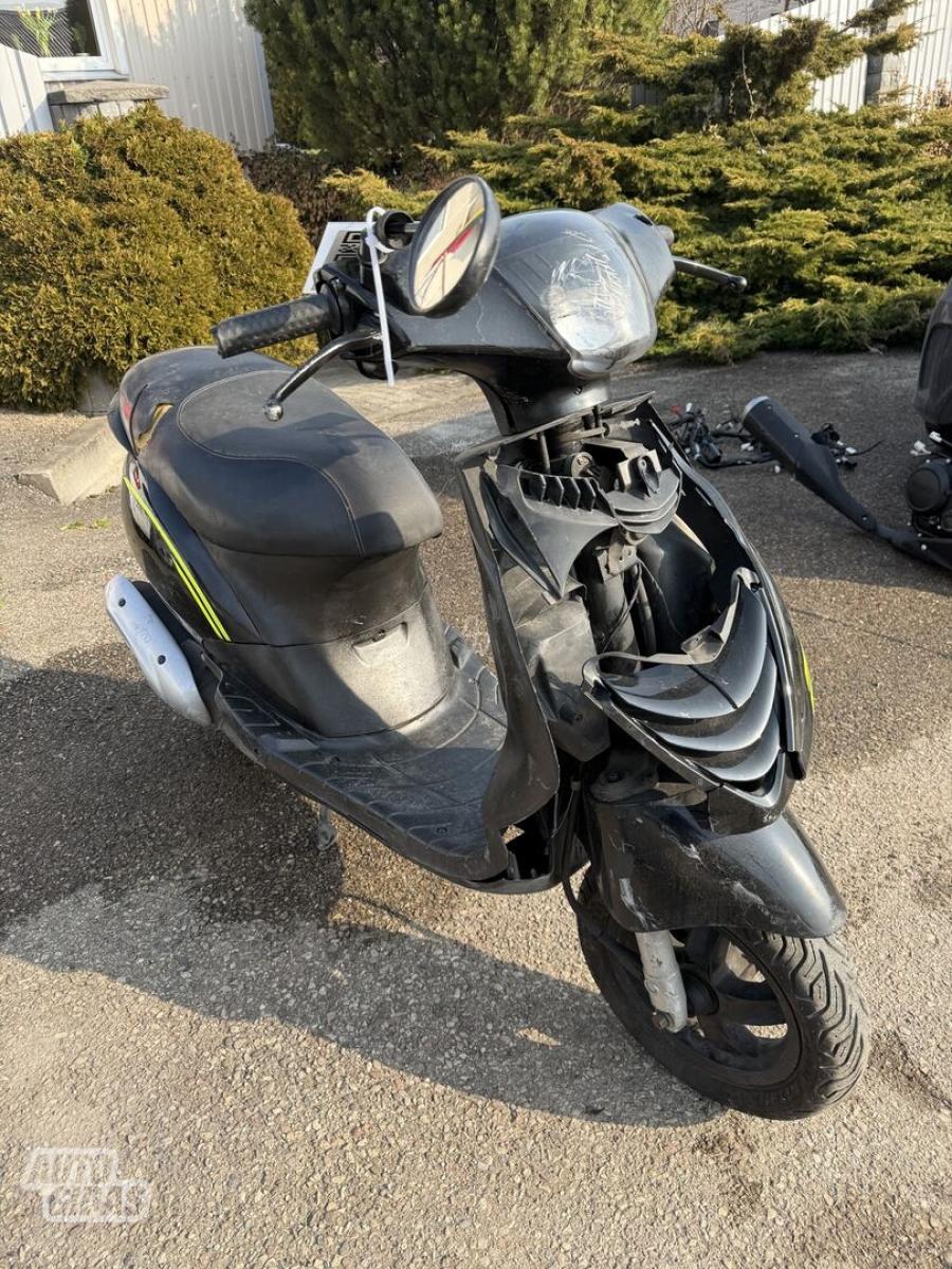 Piaggio ZIP 2013 в Ионава, объемом двигателя 0.00 л и пробегом 0 тыс. км за 700 €, фото 5 на AUTOMOTO.COM.LV