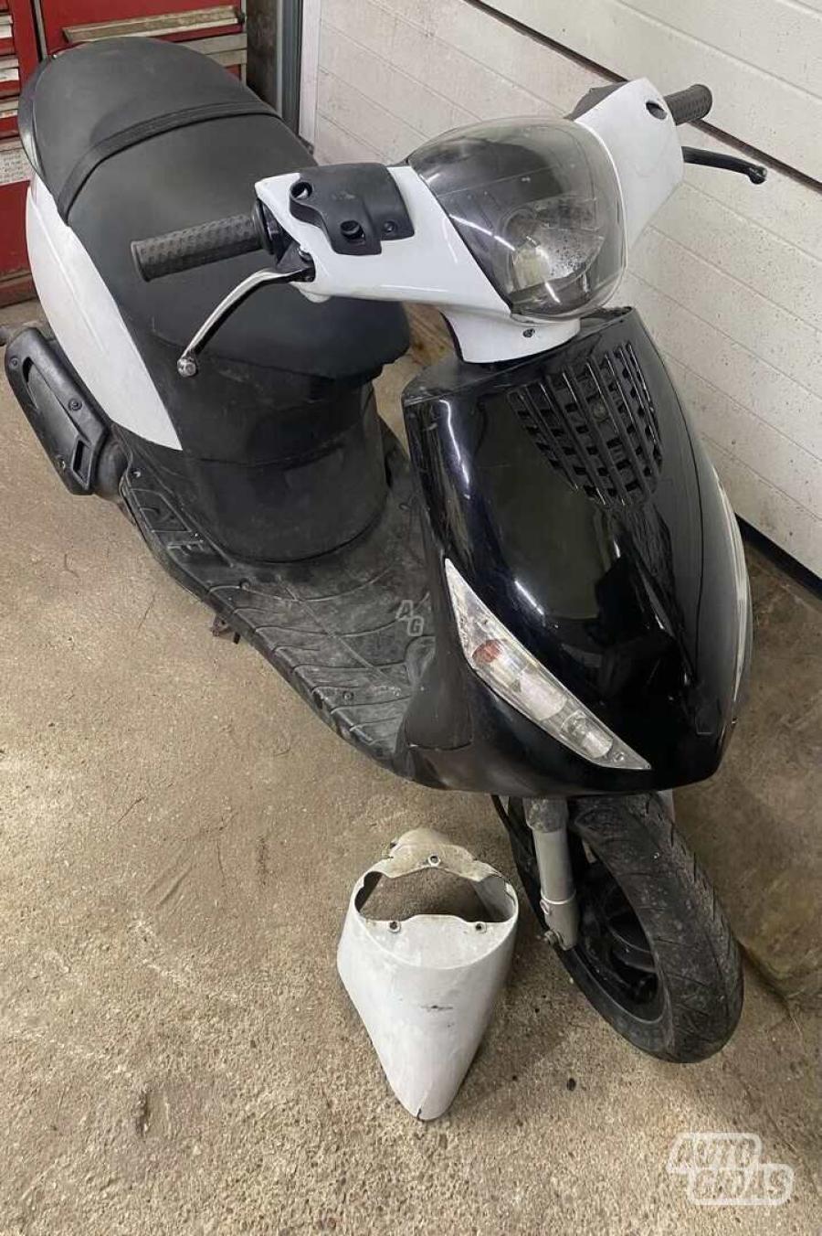 Piaggio ZIP 2013 в Каунас, объемом двигателя 0.00 л и пробегом 0 тыс. км за 670 €, фото 3 на AUTOMOTO.COM.LV
