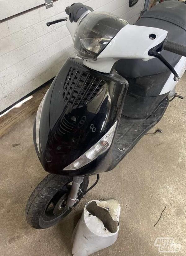 Piaggio ZIP 2013 в Каунас, объемом двигателя 0.00 л и пробегом 0 тыс. км за 670 €, фото 9 на AUTOMOTO.COM.LV
