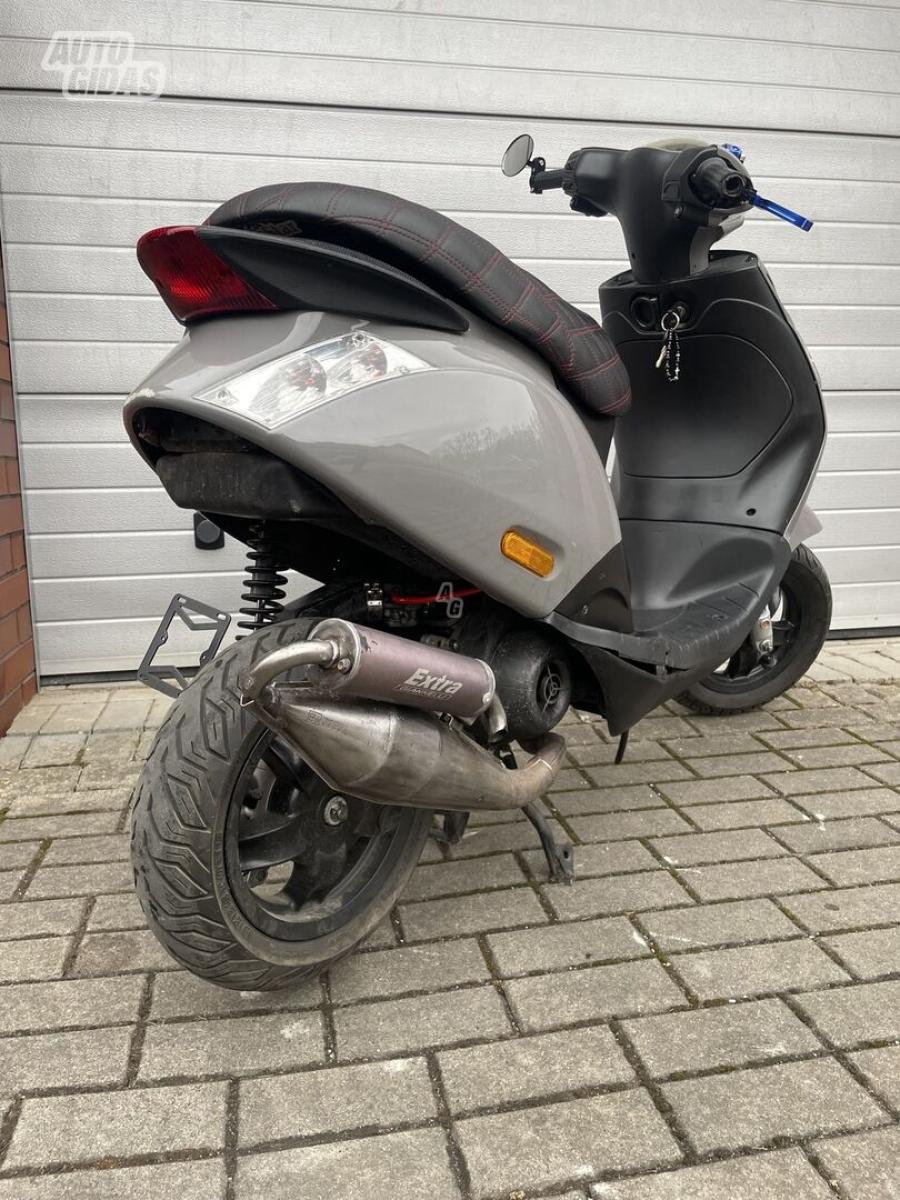 Piaggio ZIP 2014 in Kaunas, with an engine capacity of 0.00 L and mileage of 0 thousand km for 1100 €, photo 6 on AUTOMOTO.COM.LV