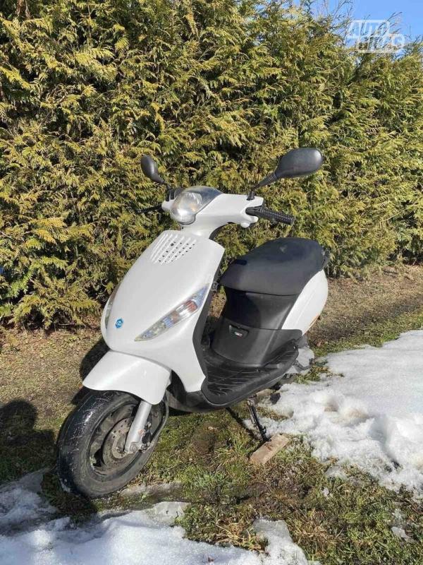 Piaggio ZIP 2014 Kauņa, ar dzinēja tilpumu 0.00 L un nobraukumu 0 tūkst. km par 1150 €, foto 2 vietnē AUTOMOTO.COM.LV