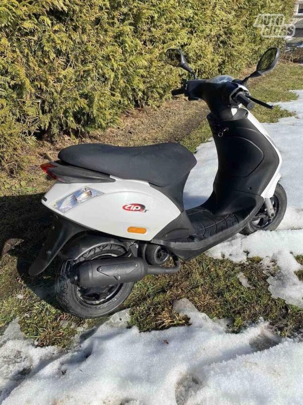 Piaggio ZIP 2014 Kauņa, ar dzinēja tilpumu 0.00 L un nobraukumu 0 tūkst. km par 1150 €, foto 5 vietnē AUTOMOTO.COM.LV