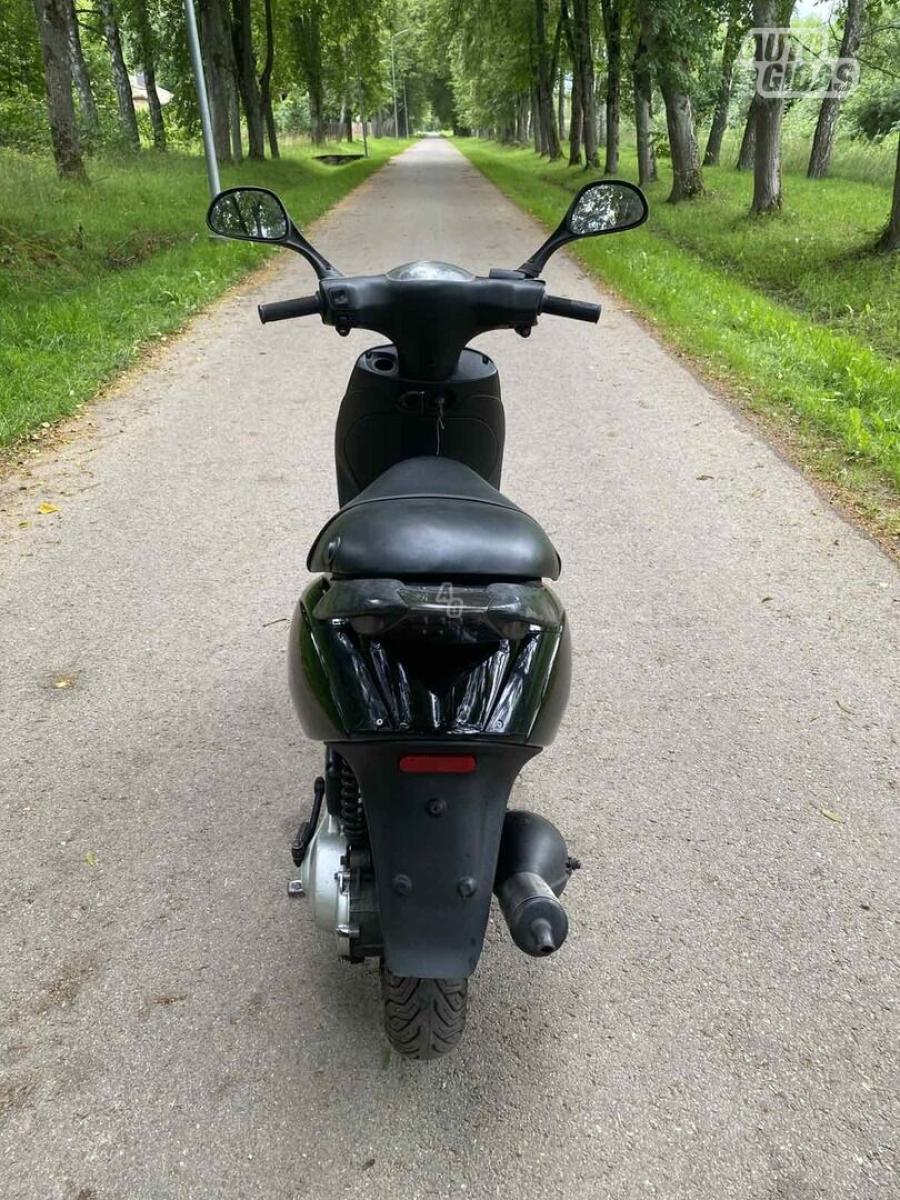 Piaggio ZIP 2014 в Каунас, объемом двигателя 0.00 л и пробегом 0 тыс. км за 1020 €, фото 3 на AUTOMOTO.COM.LV
