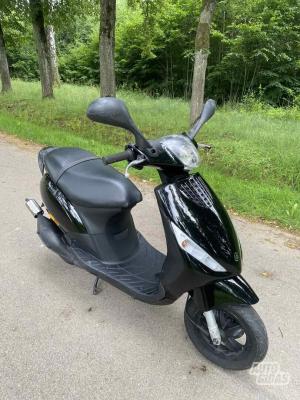 Piaggio ZIP 2014 в Каунас, объемом двигателя 0.00 л и пробегом 0 тыс. км за 1020 €, фото 7 на AUTOMOTO.COM.LV