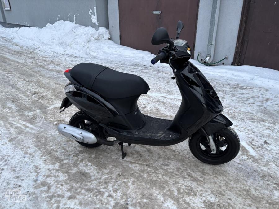 Piaggio ZIP 2016 Viļņa, ar dzinēja tilpumu 0.00 L un nobraukumu 0 tūkst. km par 900 €, foto 2 vietnē AUTOMOTO.COM.LV