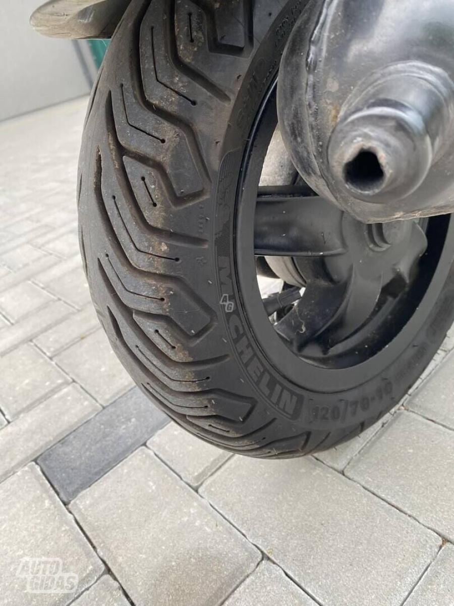 Piaggio ZIP 2018 Kauņa, ar dzinēja tilpumu 0.00 L un nobraukumu 0 tūkst. km par 1150 €, foto 12 vietnē AUTOMOTO.COM.LV