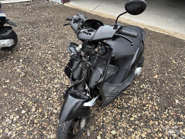 Piaggio ZIP 2019 Kelmė, ar dzinēja tilpumu 0.05 L un nobraukumu 6 tūkst. km par 365 €, foto 6 vietnē AUTOMOTO.COM.LV