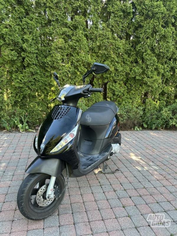 Piaggio ZIP 2019 in Klaipeda, with an engine capacity of 0.05 L and mileage of 21 thousand km for 980 €, photo 1 on AUTOMOTO.COM.LV