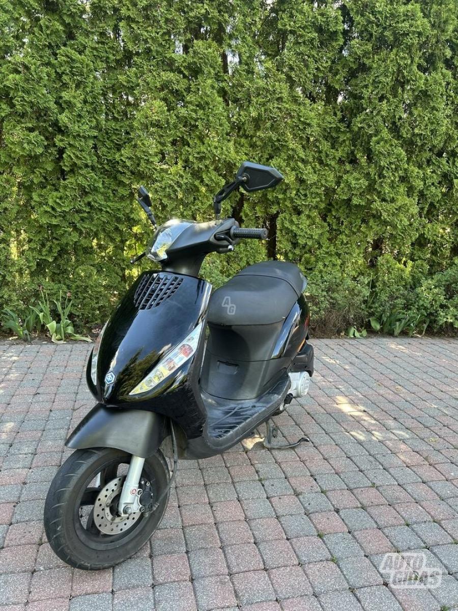 Piaggio ZIP 2019 in Klaipeda, with an engine capacity of 0.05 L and mileage of 21 thousand km for 980 €, photo 1 on AUTOMOTO.COM.LV
