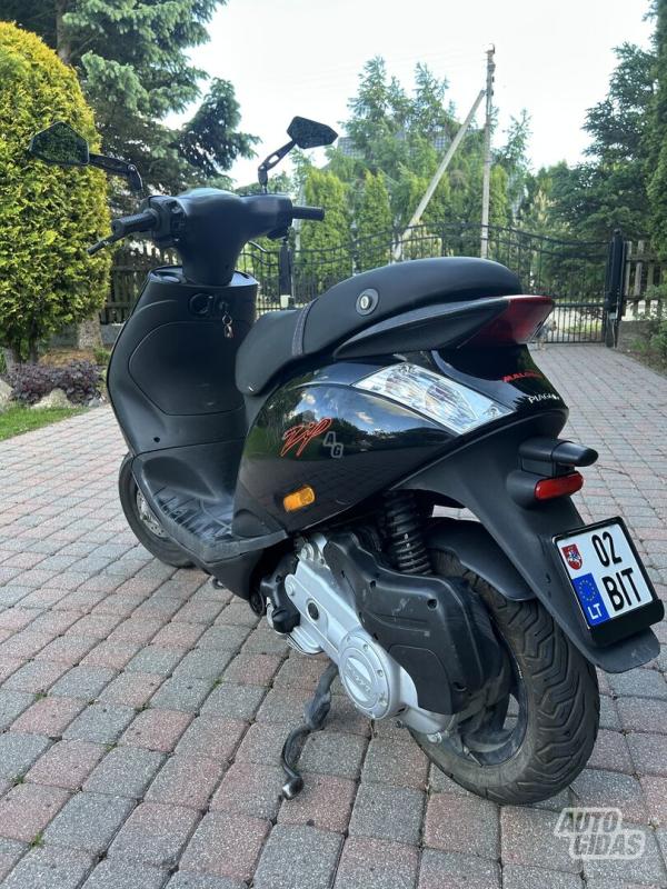 Piaggio ZIP 2019 in Klaipeda, with an engine capacity of 0.05 L and mileage of 21 thousand km for 980 €, photo 3 on AUTOMOTO.COM.LV
