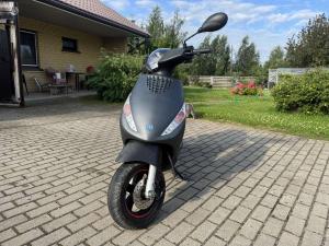 Piaggio ZIP 2021 Kupiškis, ar dzinēja tilpumu 49.00 L un nobraukumu 10 tūkst. km par 1200 €, foto 4 vietnē AUTOMOTO.COM.LV