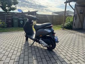 Piaggio ZIP 2021 Kupiškis, ar dzinēja tilpumu 49.00 L un nobraukumu 10 tūkst. km par 1200 €, foto 6 vietnē AUTOMOTO.COM.LV