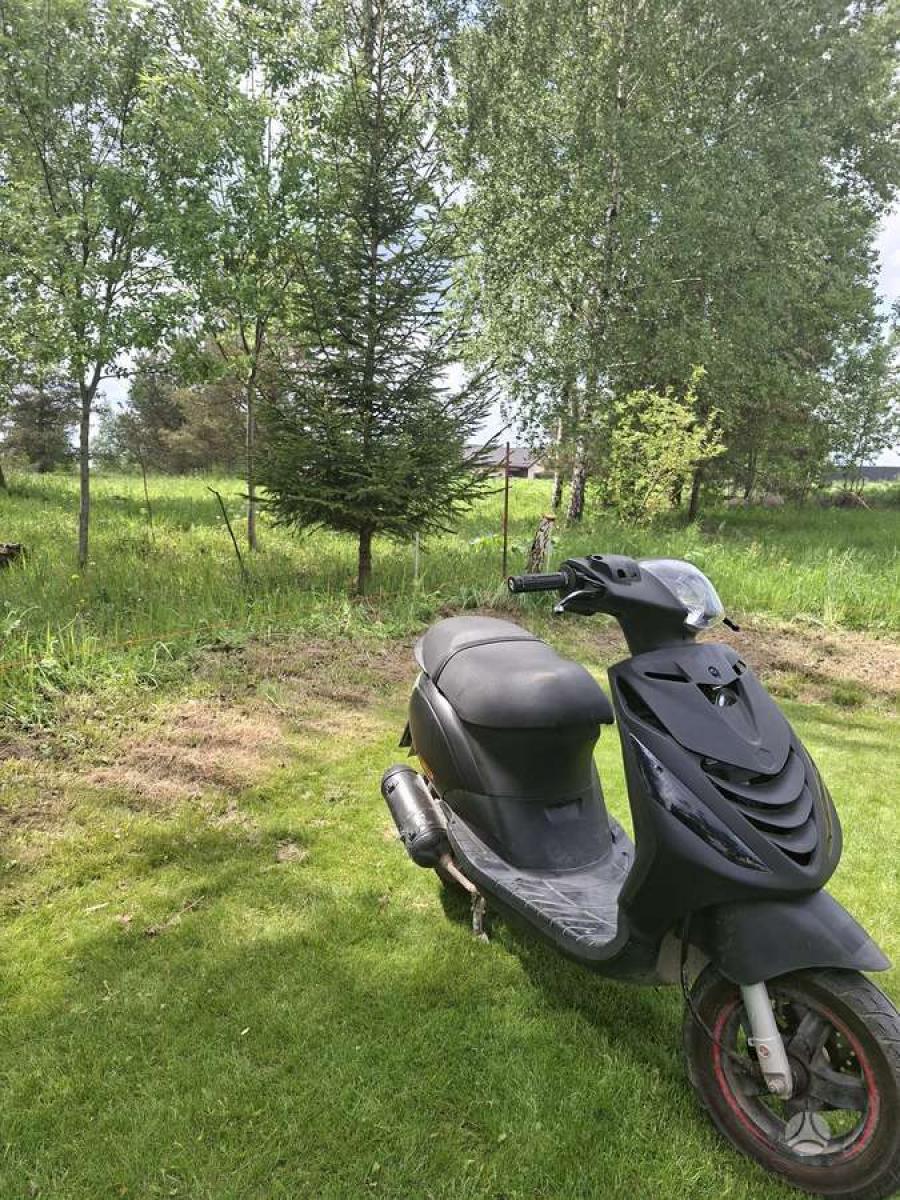 Piaggio ZIP 2021 Viļņa, ar dzinēja tilpumu 50.00 L un nobraukumu 10 tūkst. km par 800 €, foto 5 vietnē AUTOMOTO.COM.LV