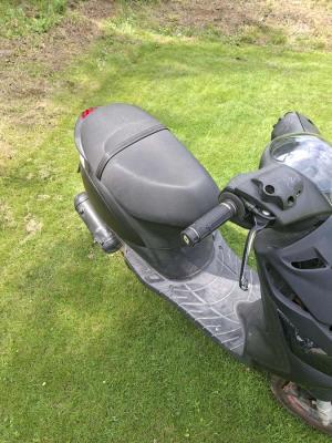 Piaggio ZIP 2021 Viļņa, ar dzinēja tilpumu 50.00 L un nobraukumu 10 tūkst. km par 800 €, foto 8 vietnē AUTOMOTO.COM.LV