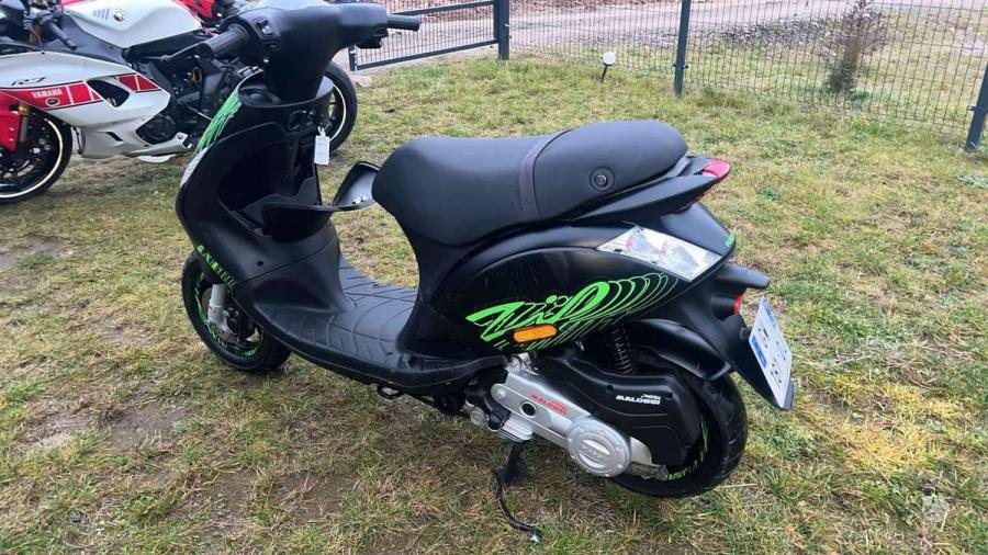 Piaggio ZIP 2024 Viļņa, ar dzinēja tilpumu 50.00 L un nobraukumu 7 tūkst. km par 1000 €, foto 2 vietnē AUTOMOTO.COM.LV