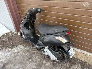 Piaggio ZIP 2024 in Kelme, with an engine capacity of 0.05 L and mileage of 8 thousand km for 465 €, photo 10 on AUTOMOTO.COM.LV