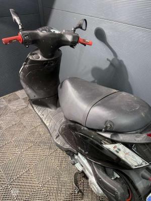 Piaggio ZIP 2024 in Taurage, with an engine capacity of 49.00 L and mileage of 10 thousand km for 750 €, photo 4 on AUTOMOTO.COM.LV