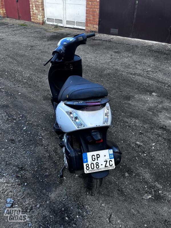 Balts Piaggio ZIP 2023 Kauņa, ar dzinēja tilpumu 0.05 L un nobraukumu 3 tūkst. km par 600 €, foto 4 vietnē AUTOMOTO.COM.LV