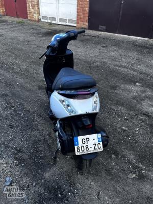 Balts Piaggio ZIP 2023 Kauņa, ar dzinēja tilpumu 0.05 L un nobraukumu 3 tūkst. km par 600 €, foto 4 vietnē AUTOMOTO.COM.LV
