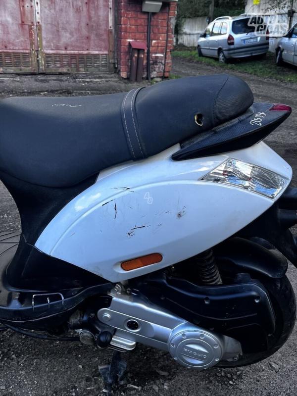 Balts Piaggio ZIP 2023 Kauņa, ar dzinēja tilpumu 0.05 L un nobraukumu 3 tūkst. km par 600 €, foto 10 vietnē AUTOMOTO.COM.LV