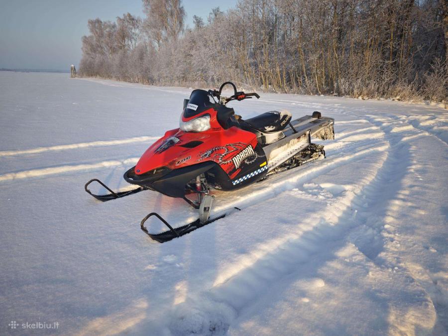 Red Polaris Dragon 2007 in Pakruojis, with an engine capacity of 0.00 L and mileage of 4 thousand km for 3400 €, photo 2 on AUTOMOTO.COM.LV