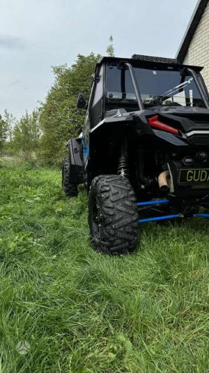 Черный Полярис RZR 2022 в Лаздияй, объемом двигателя 1.00 л и пробегом 35 тыс. км за 15000 €, фото 8 на AUTOMOTO.COM.LV