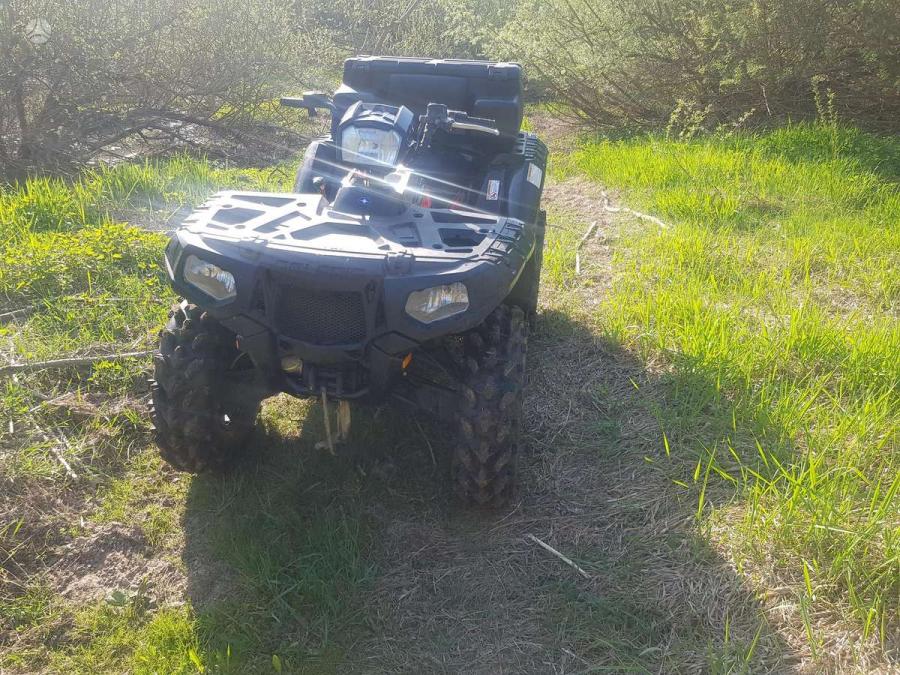 Black Polaris Sportsman 2015 in Kedainiai, with an engine capacity of 1.00 L and mileage of 2 thousand km for 6900 €, photo 19 on AUTOMOTO.COM.LV