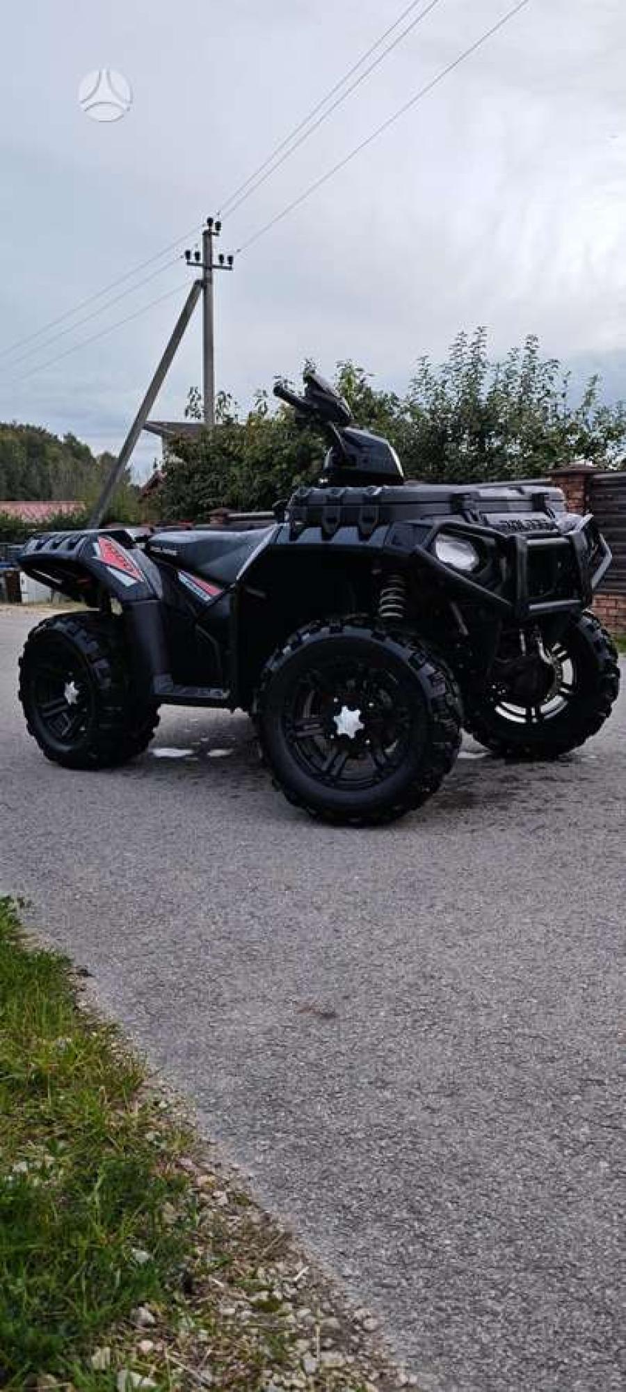 Black Polaris Sportsman 2015 in Alytus, with an engine capacity of 1.00 L and mileage of 8 thousand km for 7300 €, photo 17 on AUTOMOTO.COM.LV